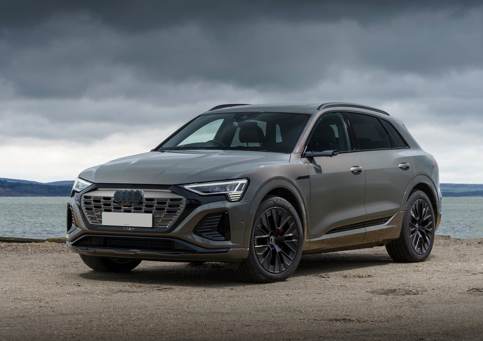 AUDI Q8 E-TRON ESTATE 250kW 50 Quattro 95kWh Sport 5dr Auto [22kW ...
