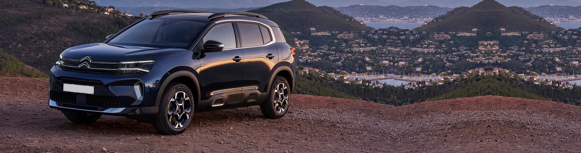 Car and van leasing in West London | PLANET LEASING